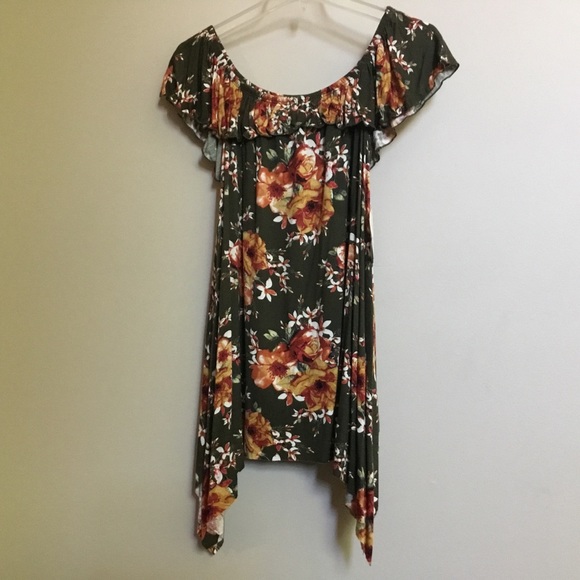 Altar'd State | Tops | Nwt 5 Altard State Floral Off Shoulder Top S ...